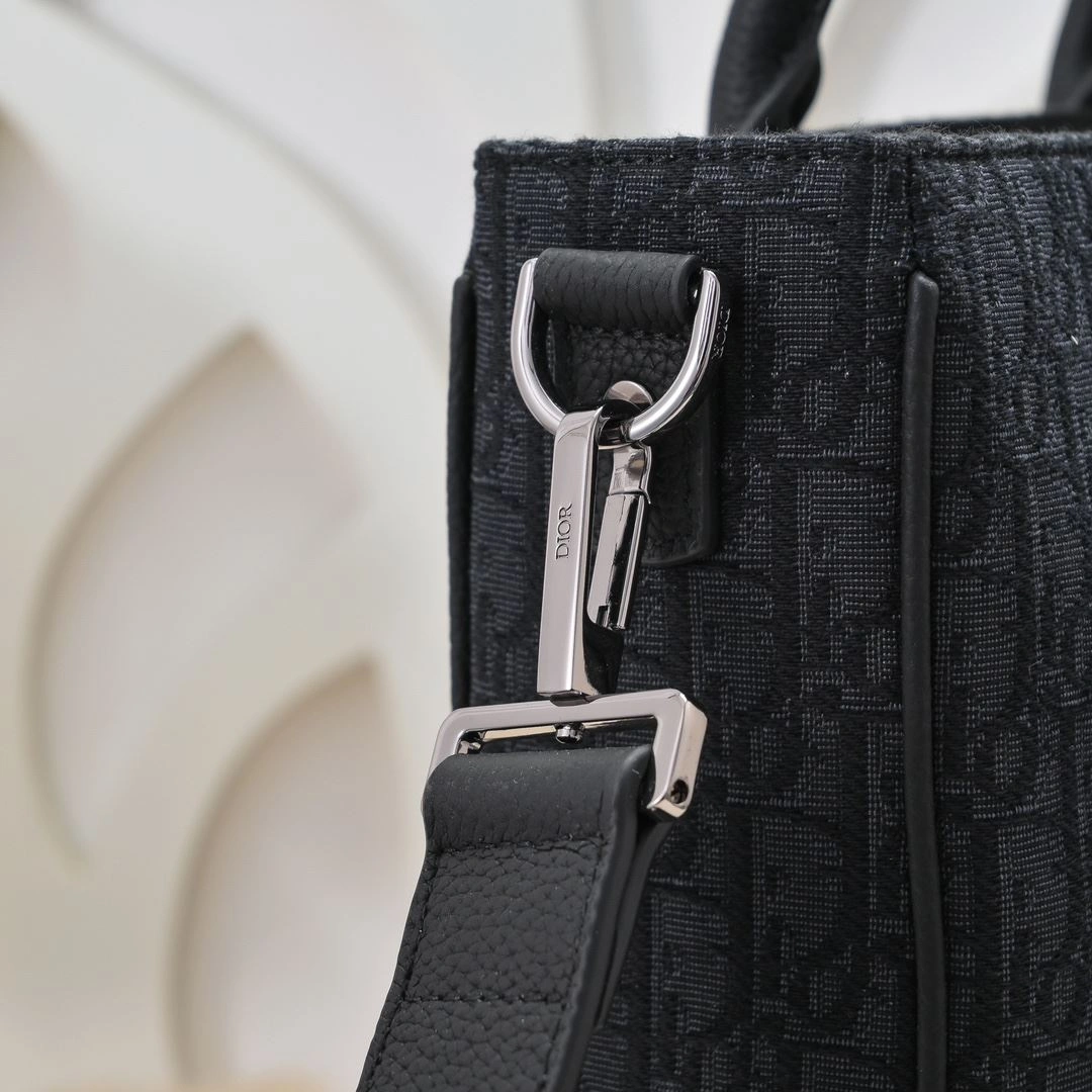Bargain Christian Dior Shopping Bags