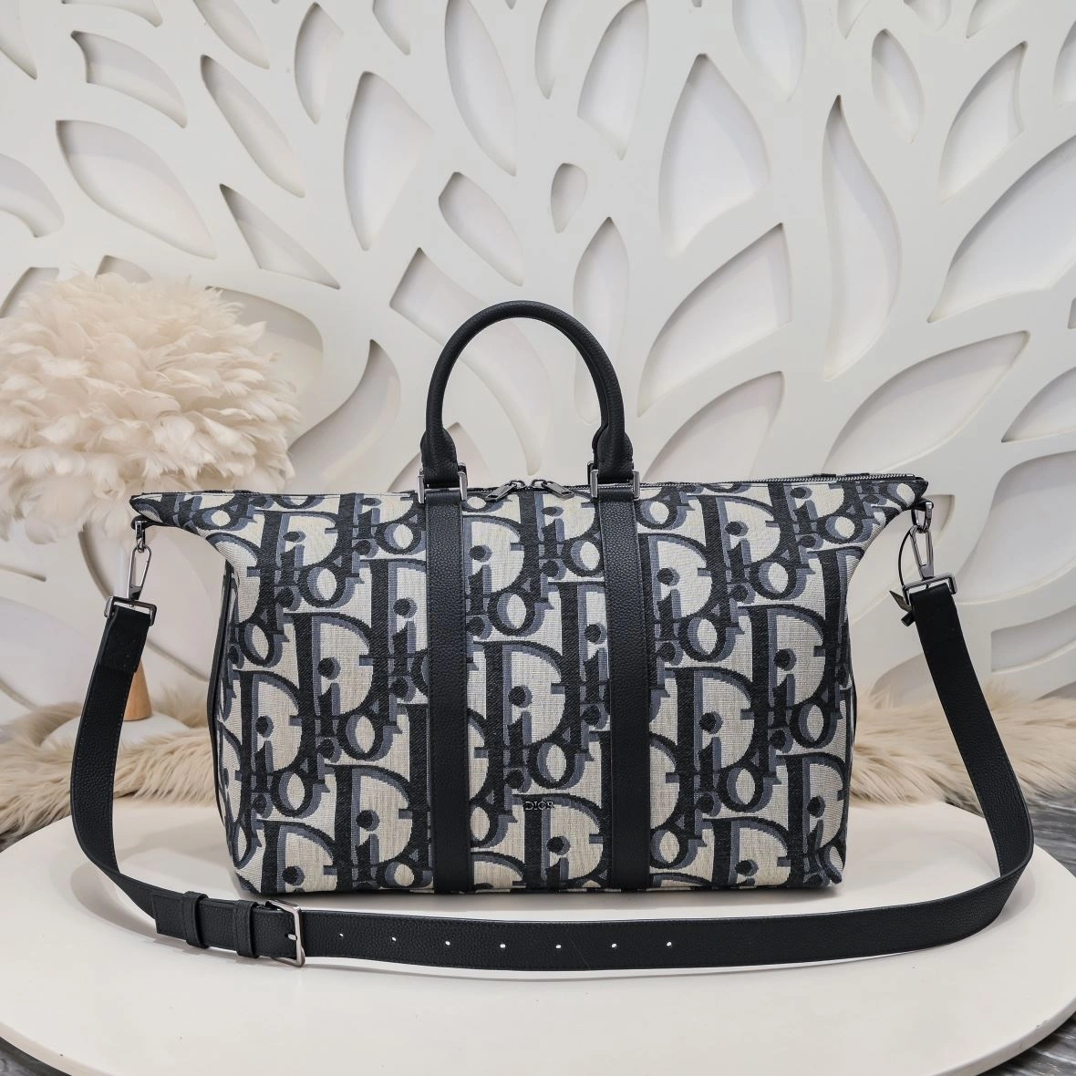 Christian Dior Shopping Bags