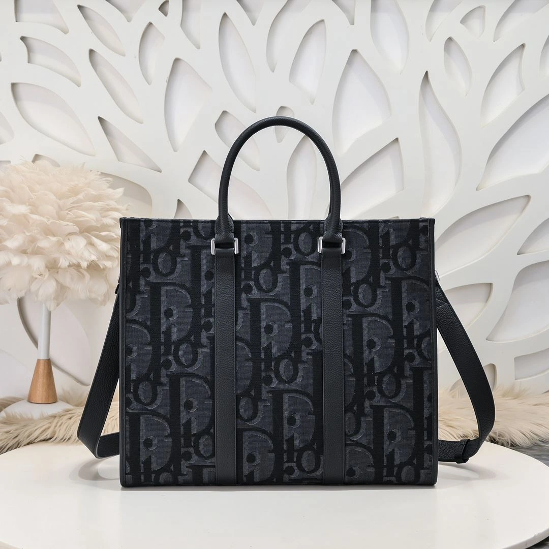Inexpensive Christian Dior Shopping Bags