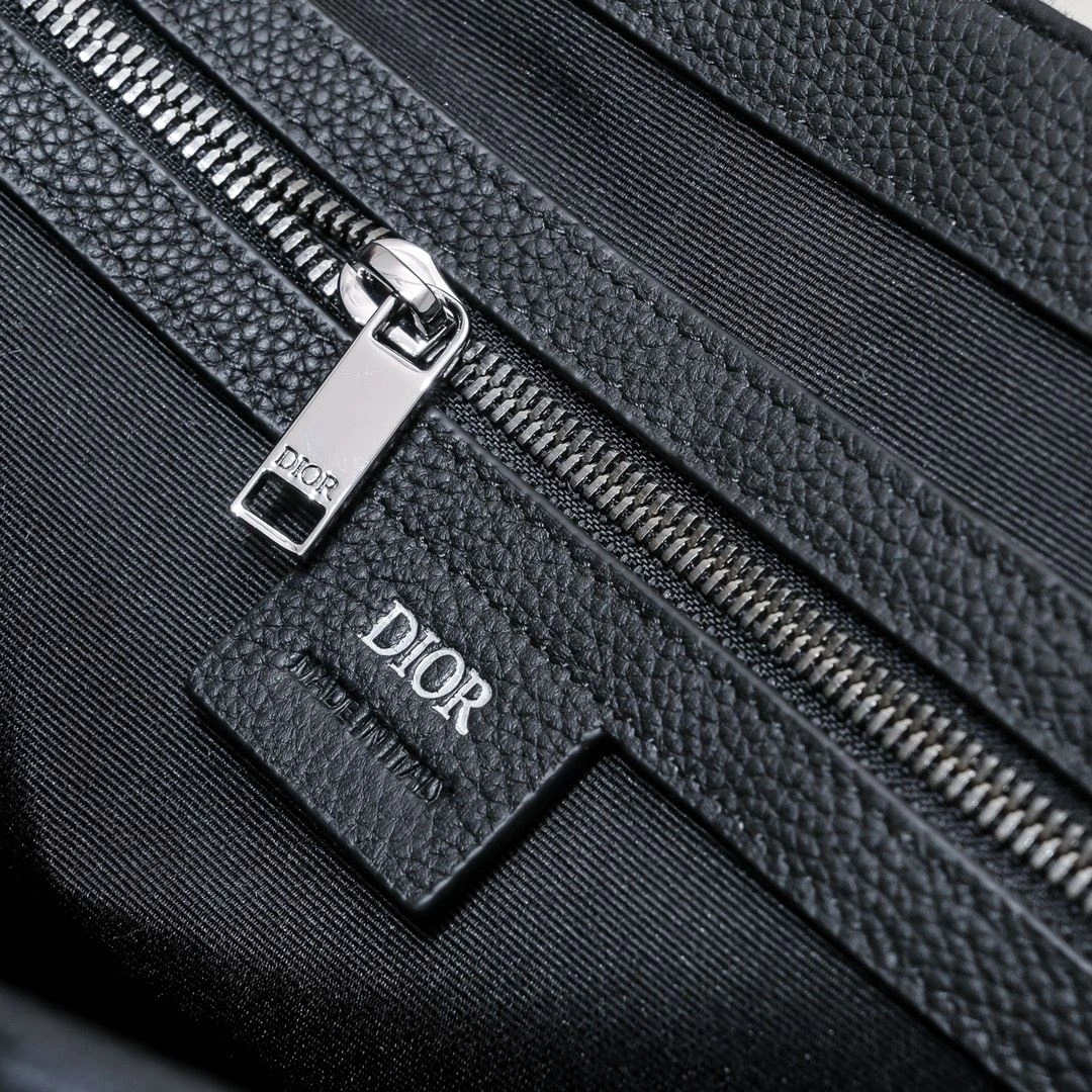 Inexpensive Christian Dior Shopping Bags