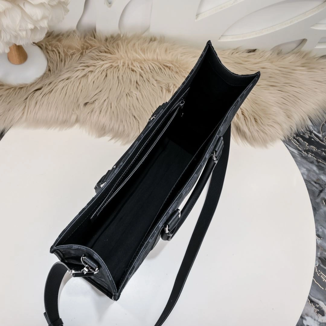 Inexpensive Christian Dior Shopping Bags