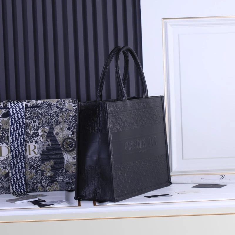 Reasonably priced Christian Dior Shopping Bags