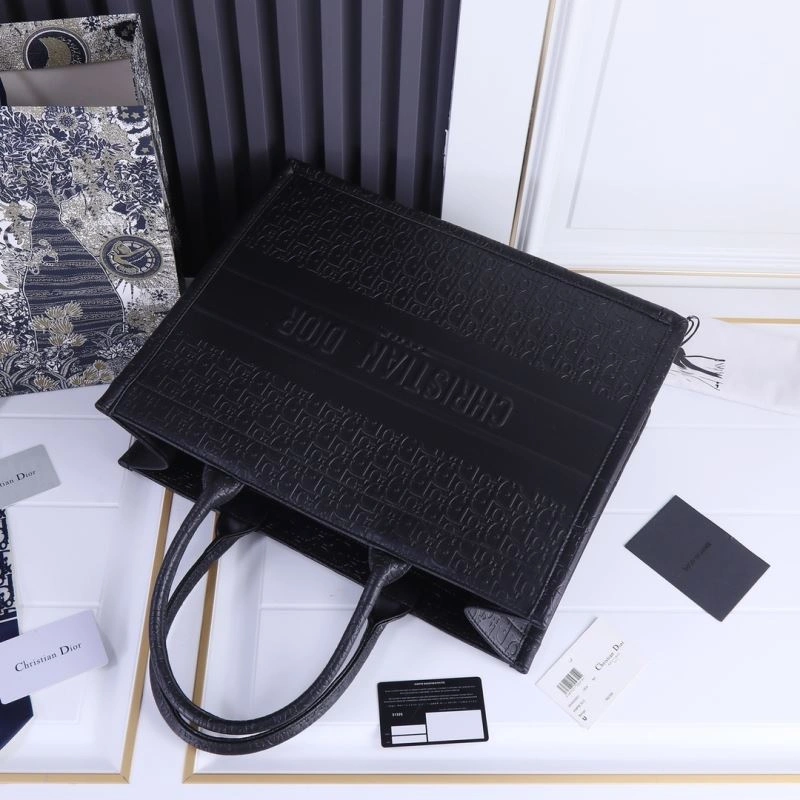 Reasonably priced Christian Dior Shopping Bags