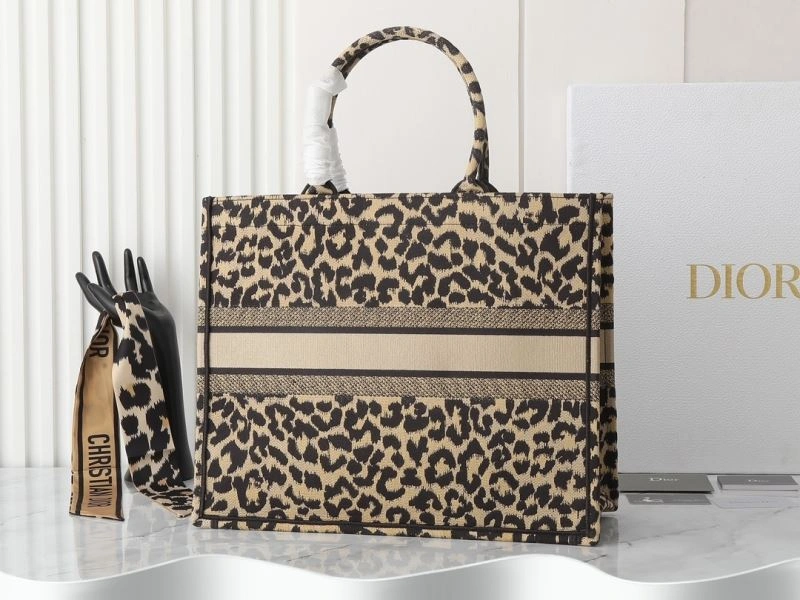 Official Christian Dior Shopping Bags