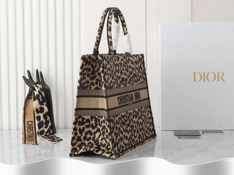 Official Christian Dior Shopping Bags