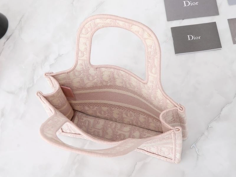 Reasonably priced Christian Dior Shopping Bags