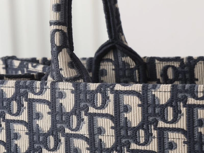 Economical Christian Dior Shopping Bags