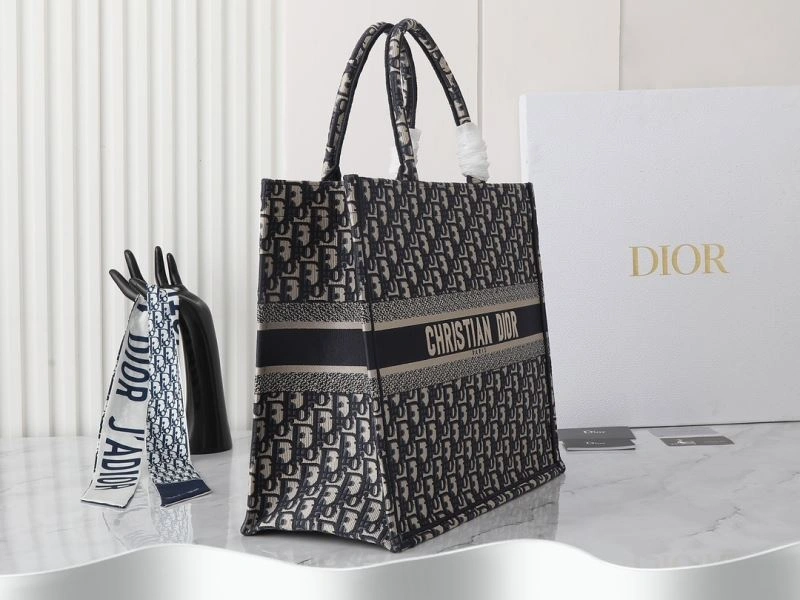 Economical Christian Dior Shopping Bags