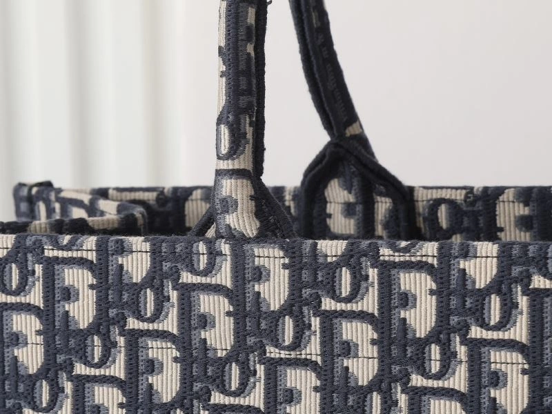 Economical Christian Dior Shopping Bags