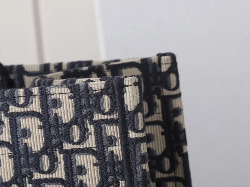 Economical Christian Dior Shopping Bags