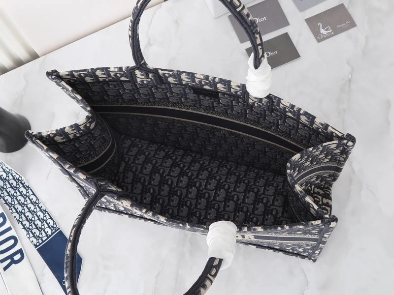 Economical Christian Dior Shopping Bags