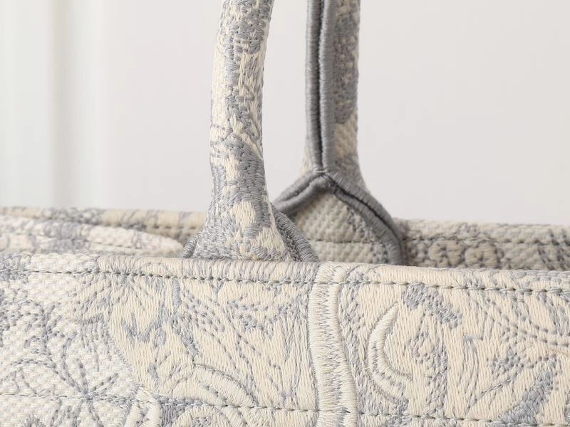 Top match Christian Dior Shopping Bags