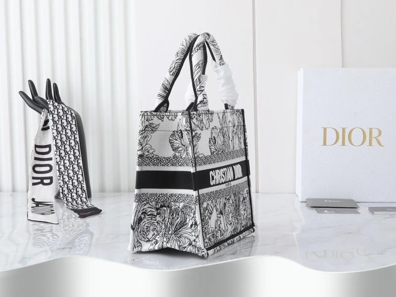 Bargain Christian Dior Shopping Bags