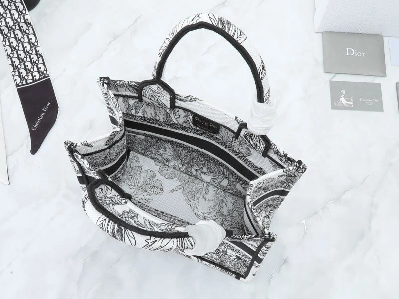 Bargain Christian Dior Shopping Bags