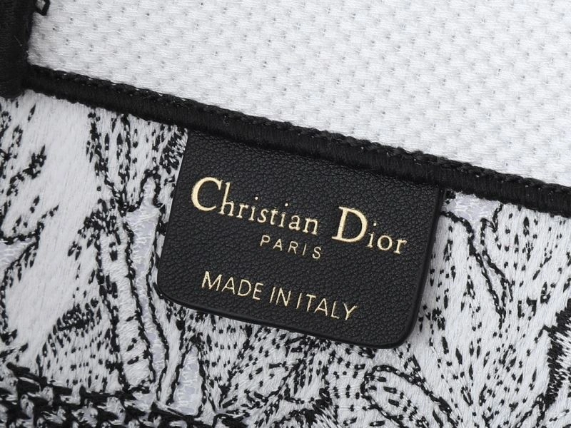 Bargain Christian Dior Shopping Bags