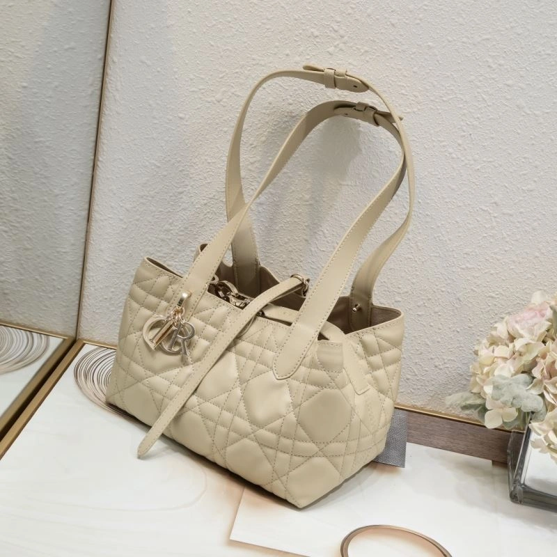 Low-cost Christian Dior Shopping Bags