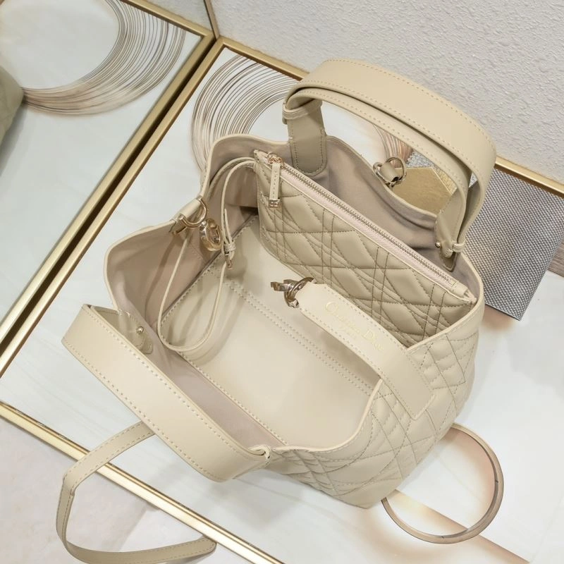 Low-cost Christian Dior Shopping Bags