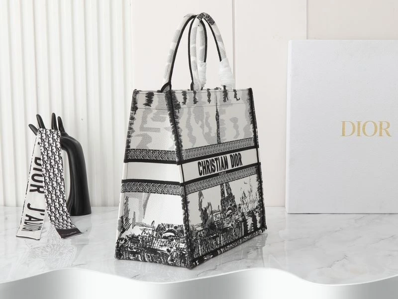 Top mirror Christian Dior Shopping Bags