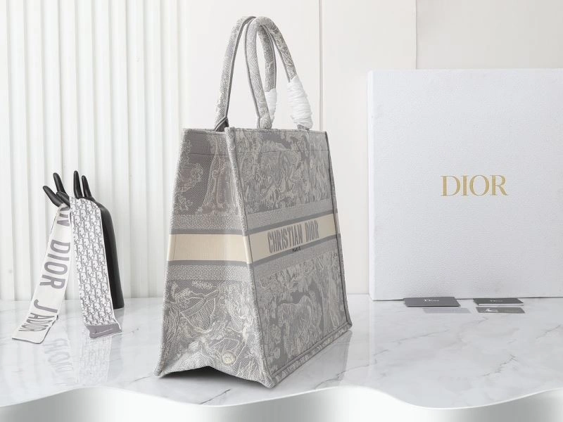 Official Christian Dior Shopping Bags