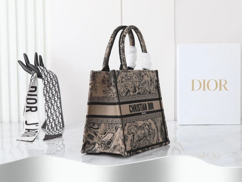 Inexpensive Christian Dior Shopping Bags