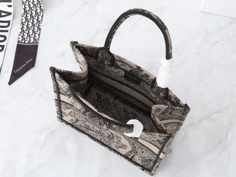 Inexpensive Christian Dior Shopping Bags