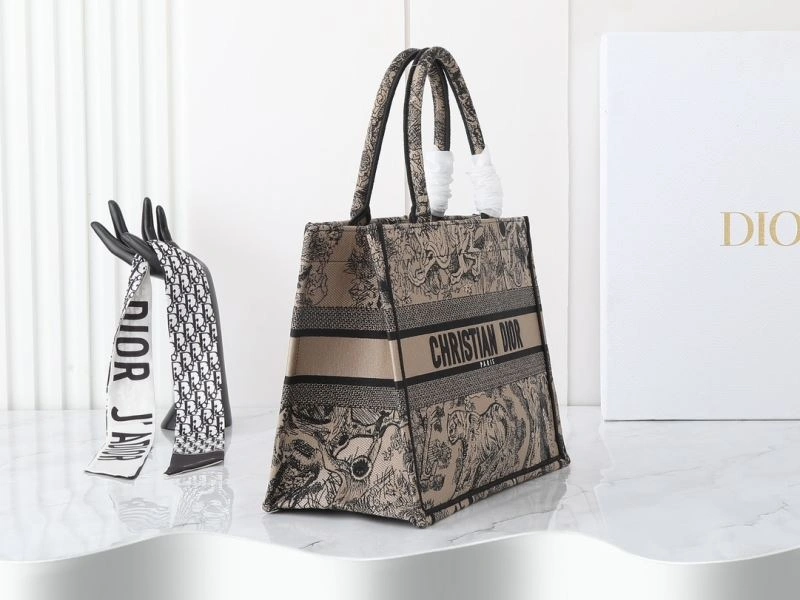 Inexpensive Christian Dior Shopping Bags