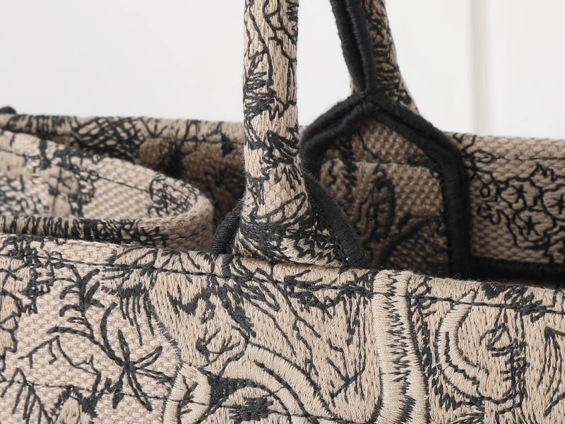 Inexpensive Christian Dior Shopping Bags