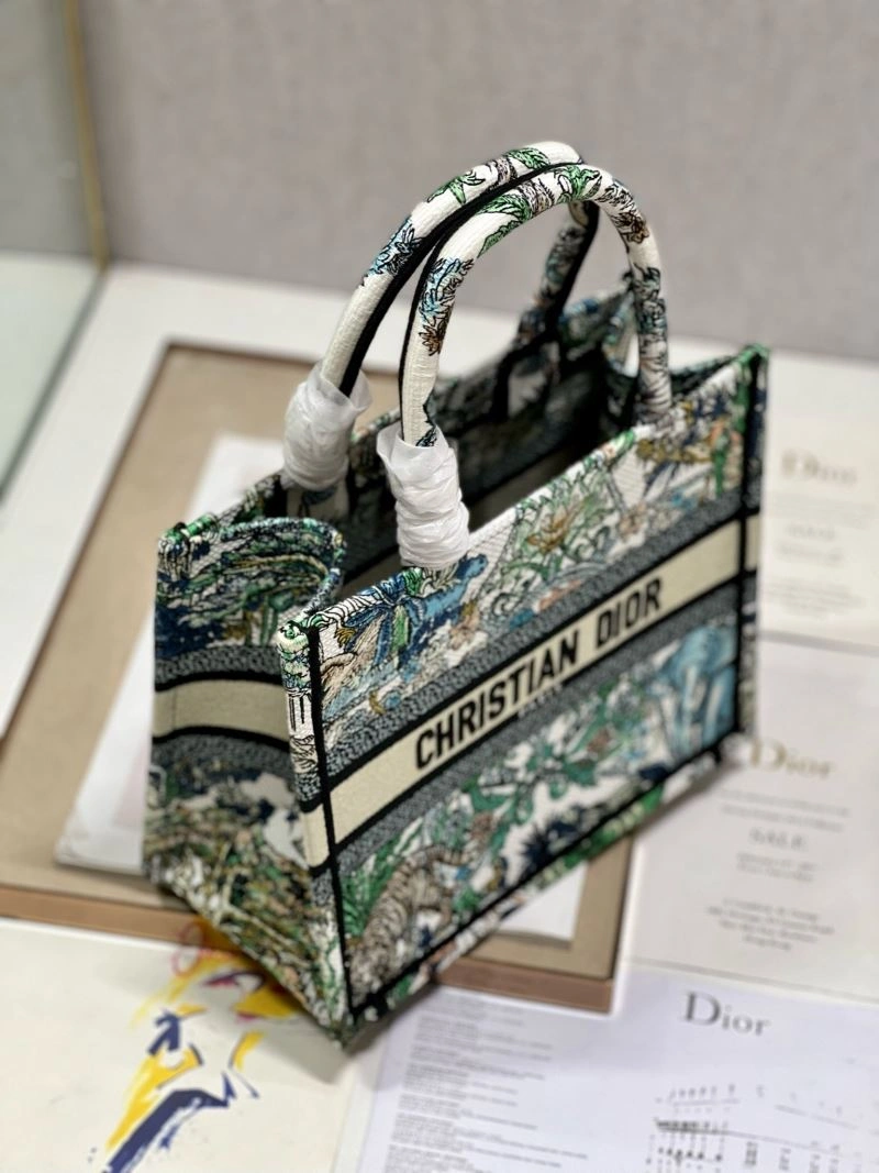 Inexpensive Christian Dior Shopping Bags