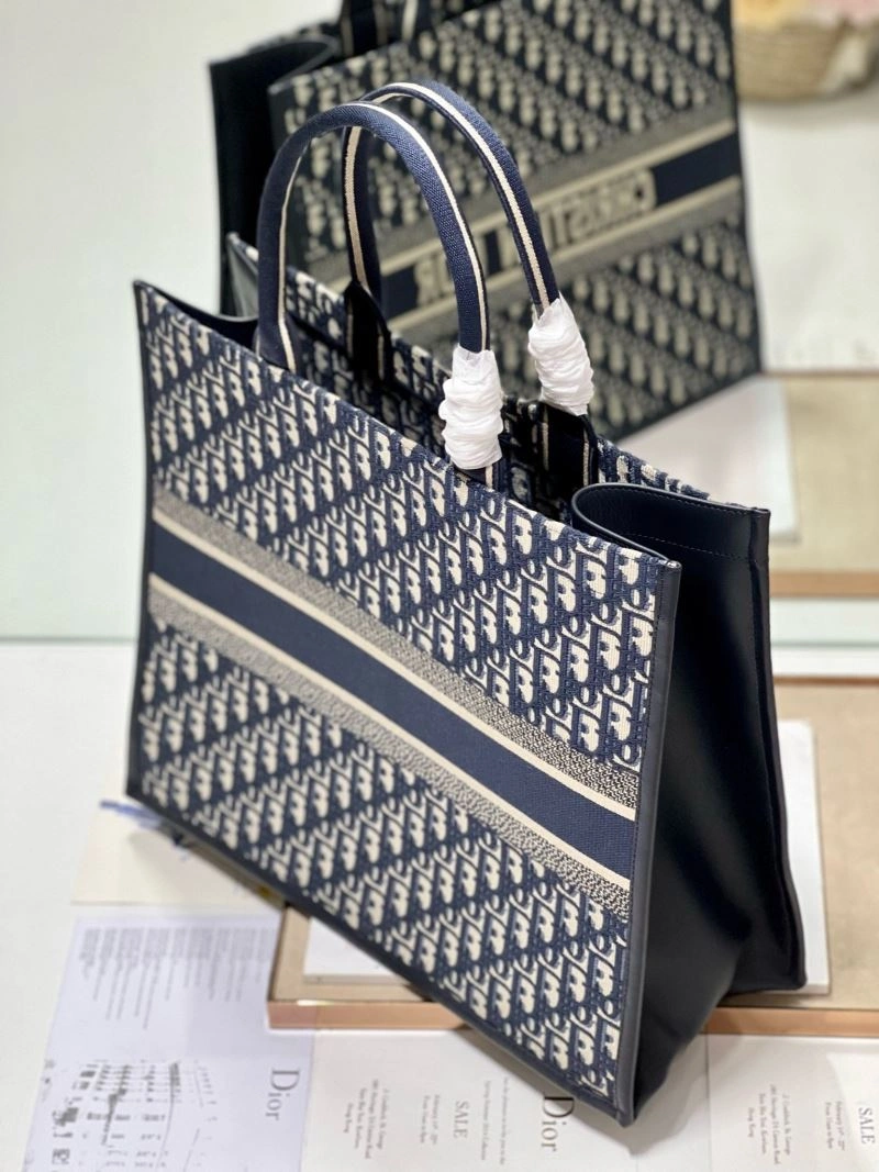 Low-cost Christian Dior Shopping Bags