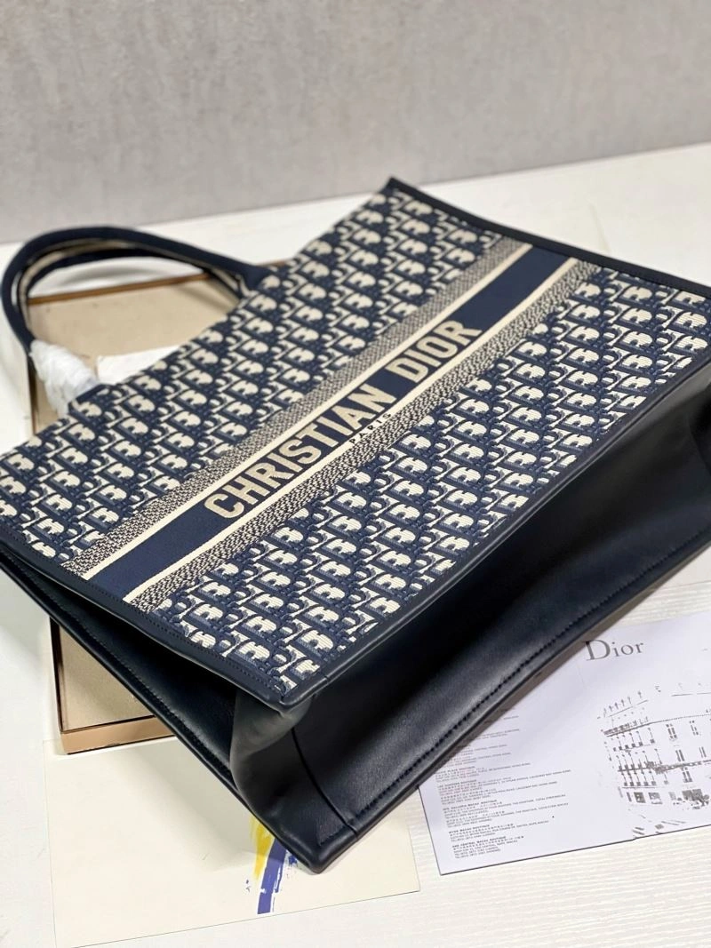 Low-cost Christian Dior Shopping Bags