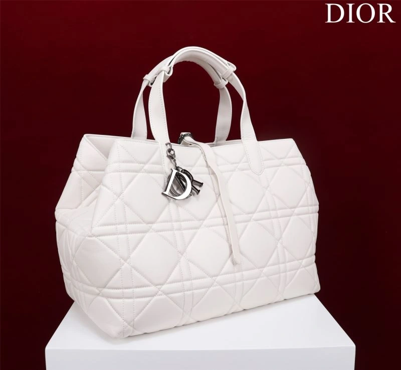 Legit Christian Dior Shopping Bags