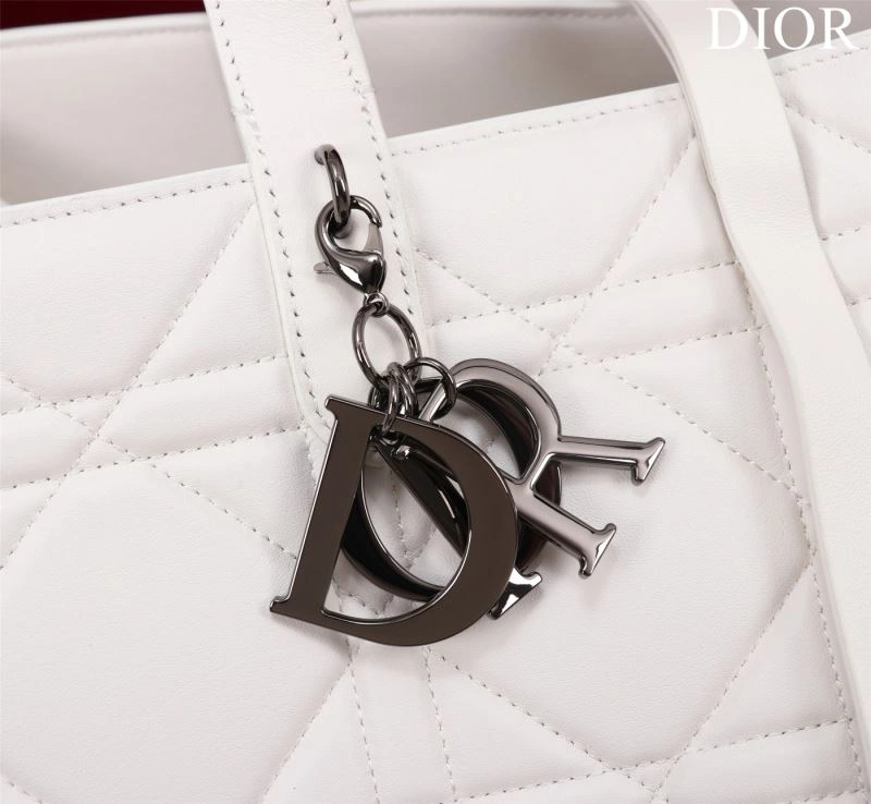 Legit Christian Dior Shopping Bags