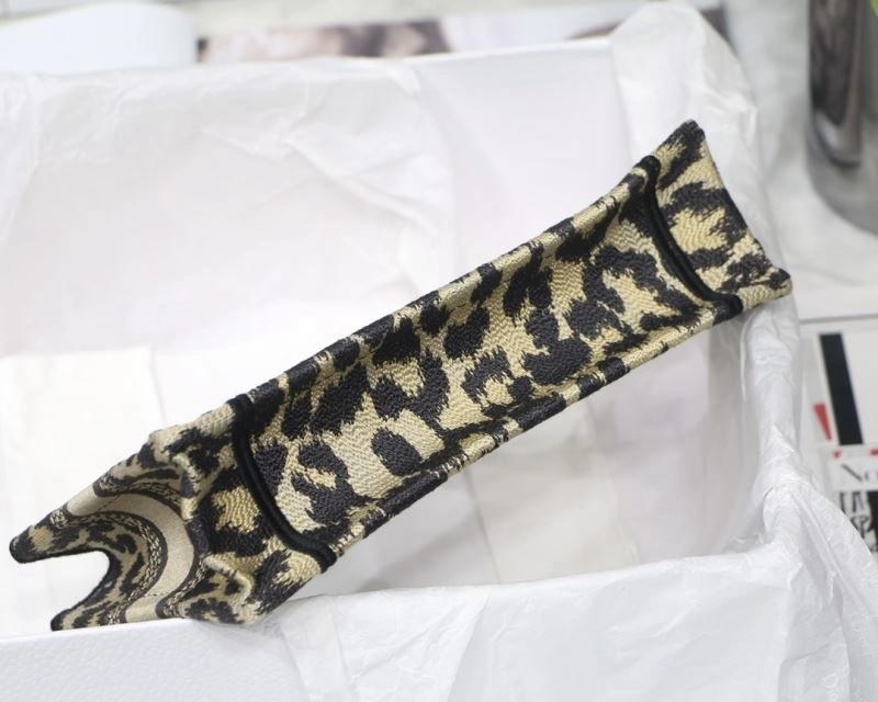Discounted Christian Dior Shopping Bags