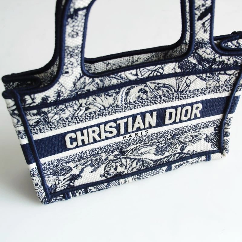 Economical Christian Dior Shopping Bags