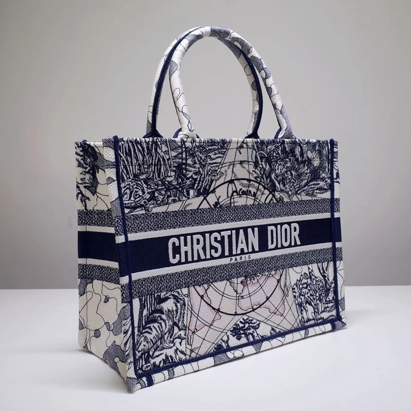 Reasonably priced Christian Dior Shopping Bags