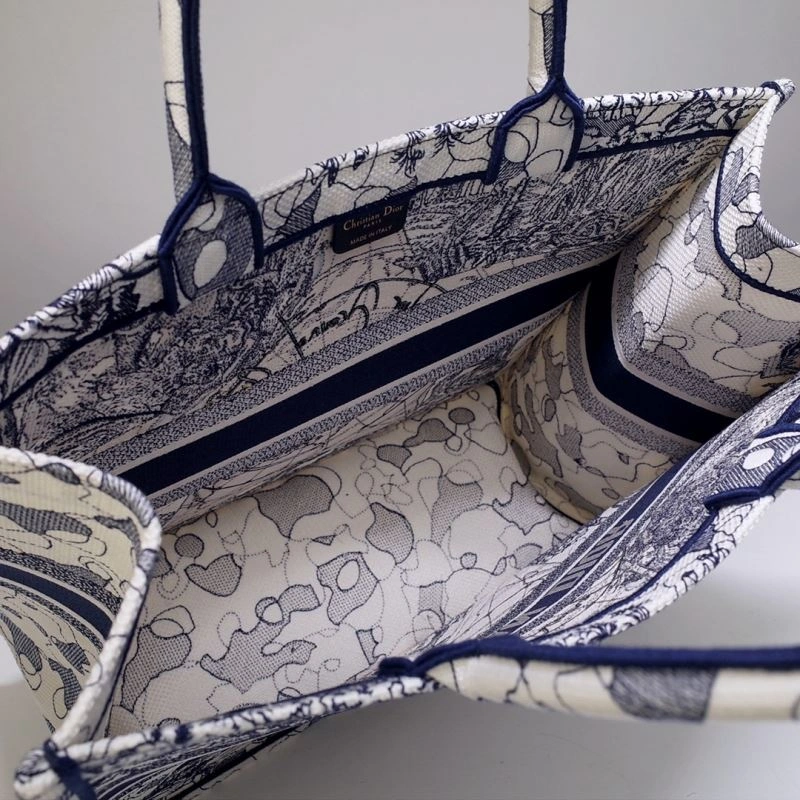 Value-priced Christian Dior Shopping Bags
