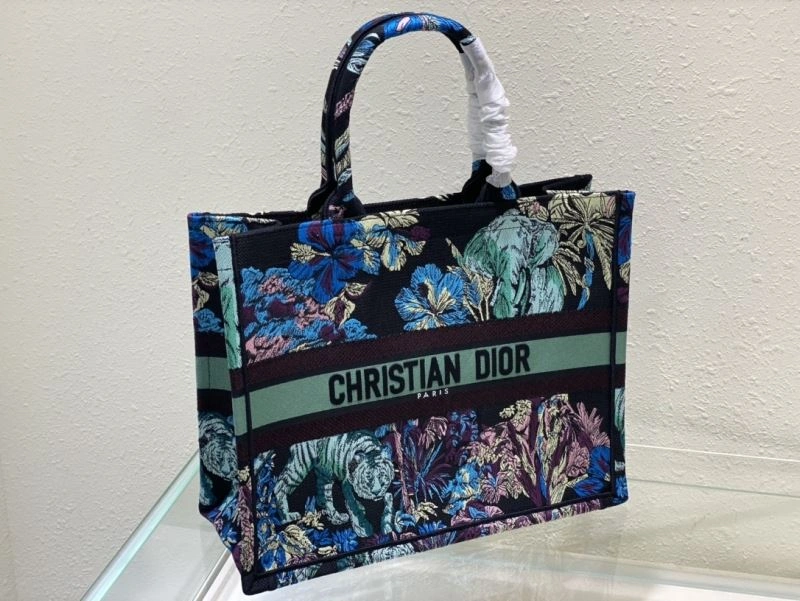 Reasonably priced Christian Dior Shopping Bags