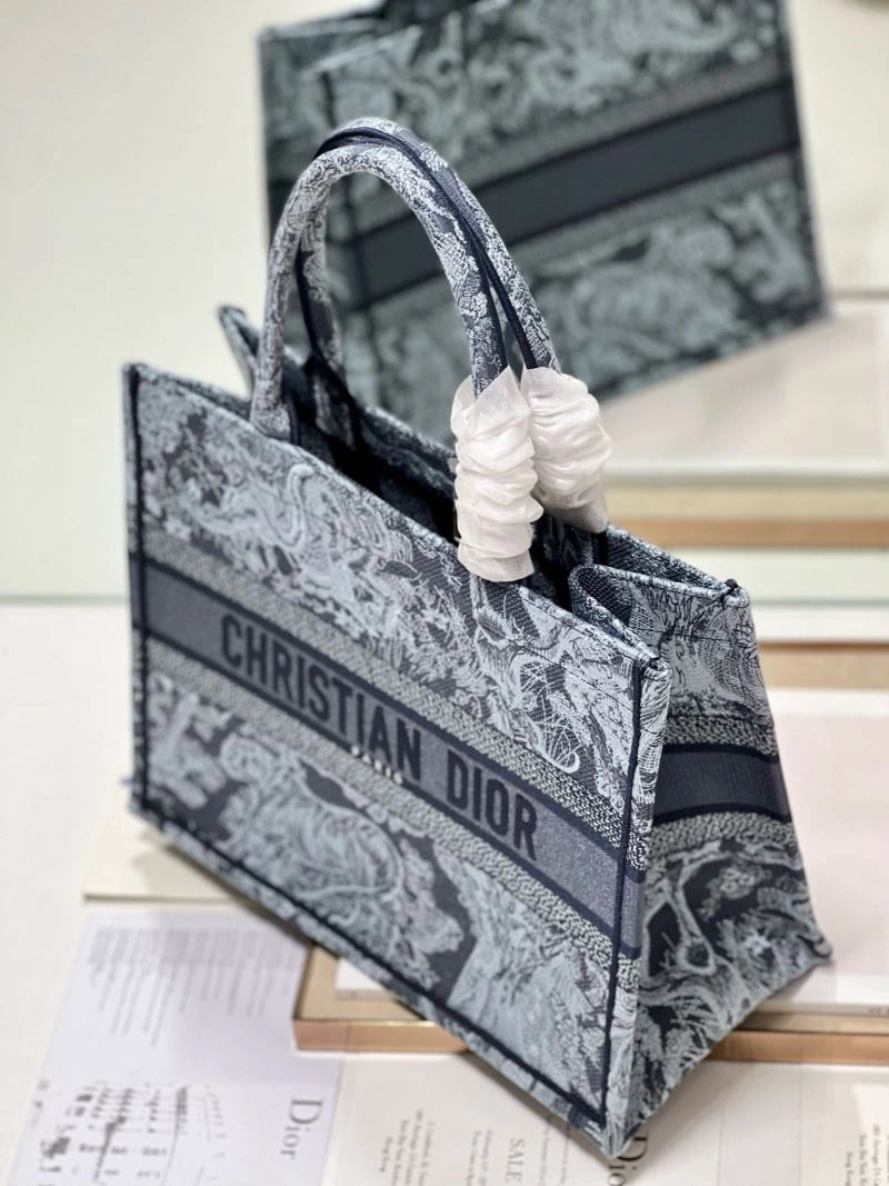 Low-cost Christian Dior Shopping Bags