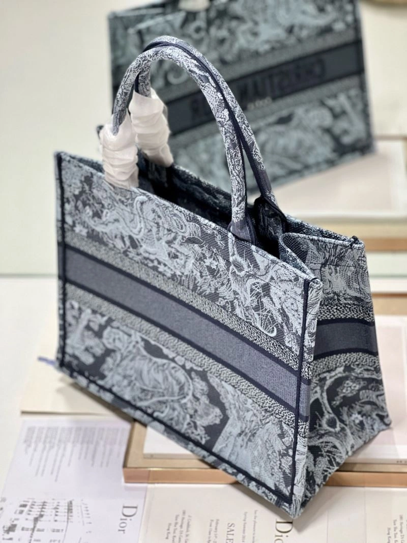 Low-cost Christian Dior Shopping Bags