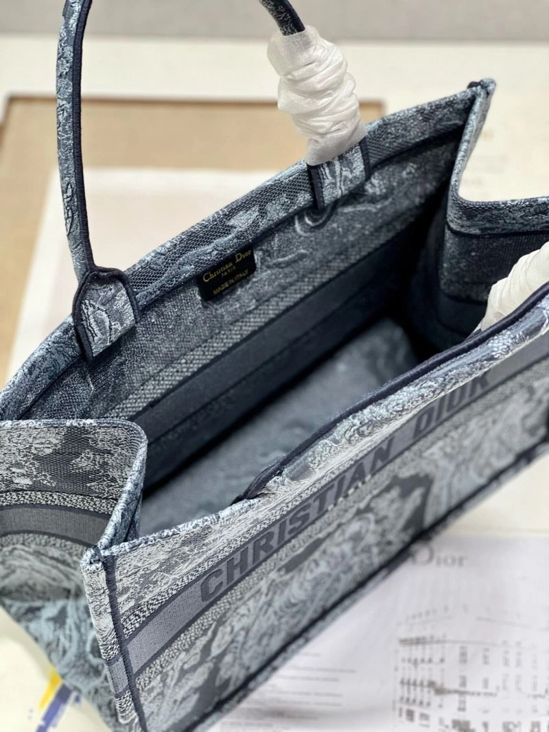 Low-cost Christian Dior Shopping Bags
