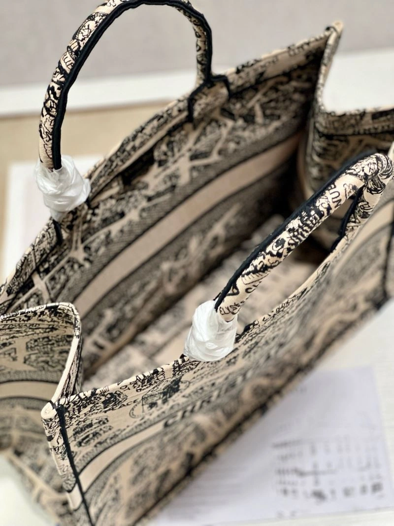 Official Christian Dior Shopping Bags