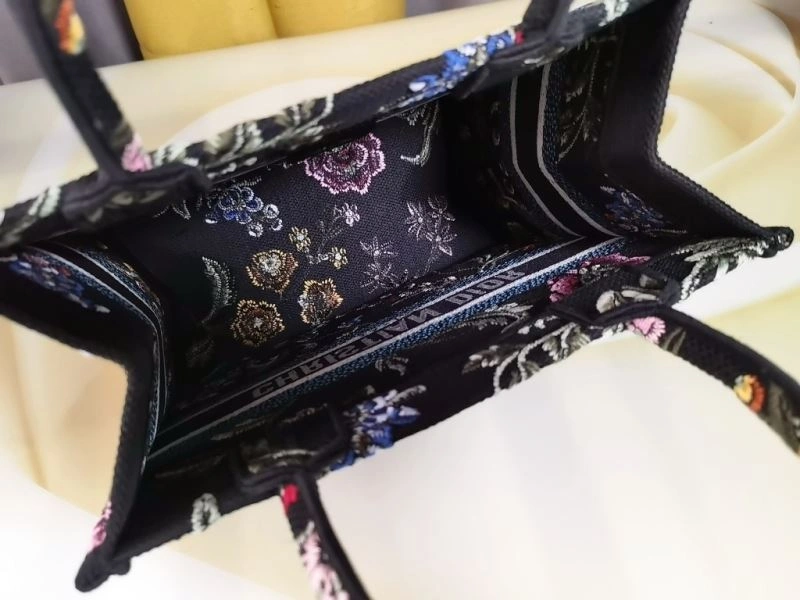 Legit Christian Dior Shopping Bags
