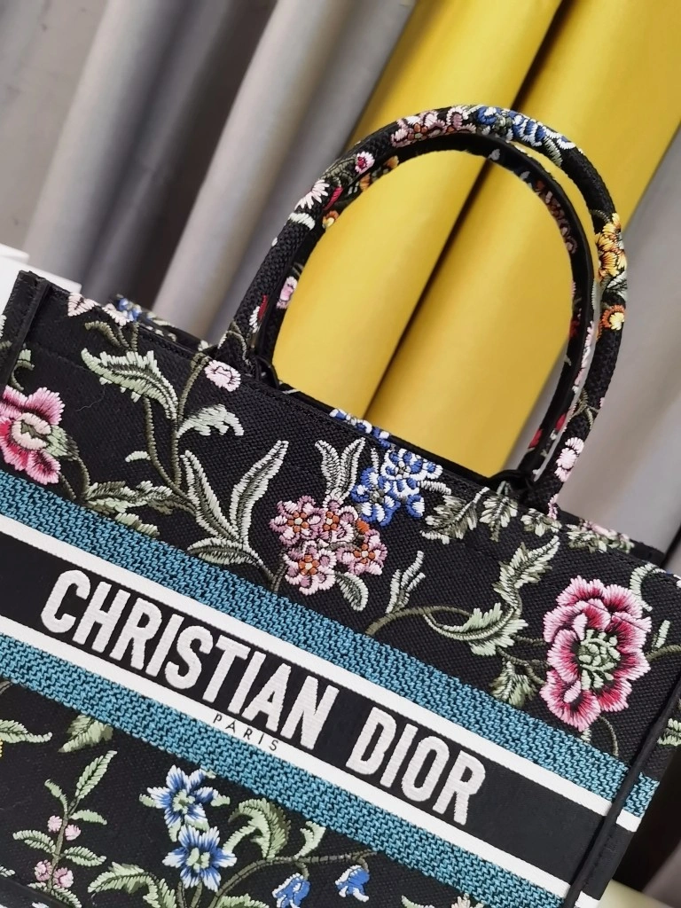 Value-priced Christian Dior Shopping Bags
