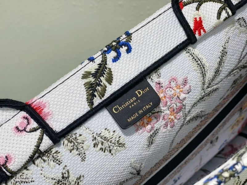Value-priced Christian Dior Shopping Bags