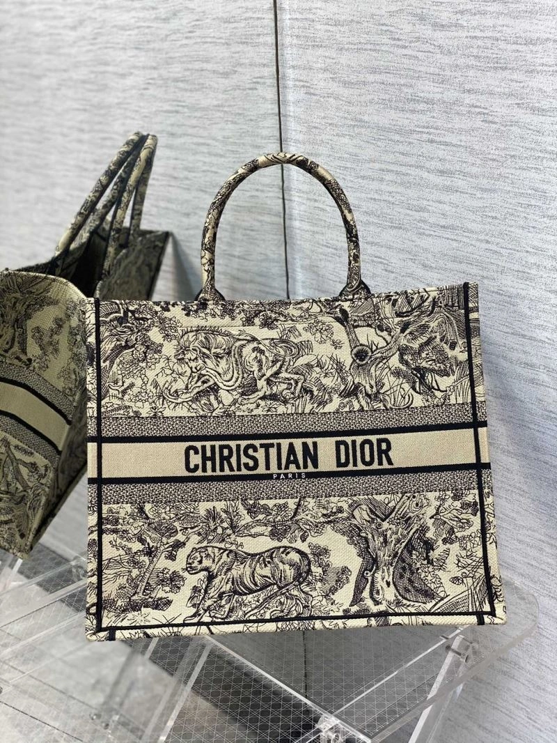 Christian Dior Shopping Bags