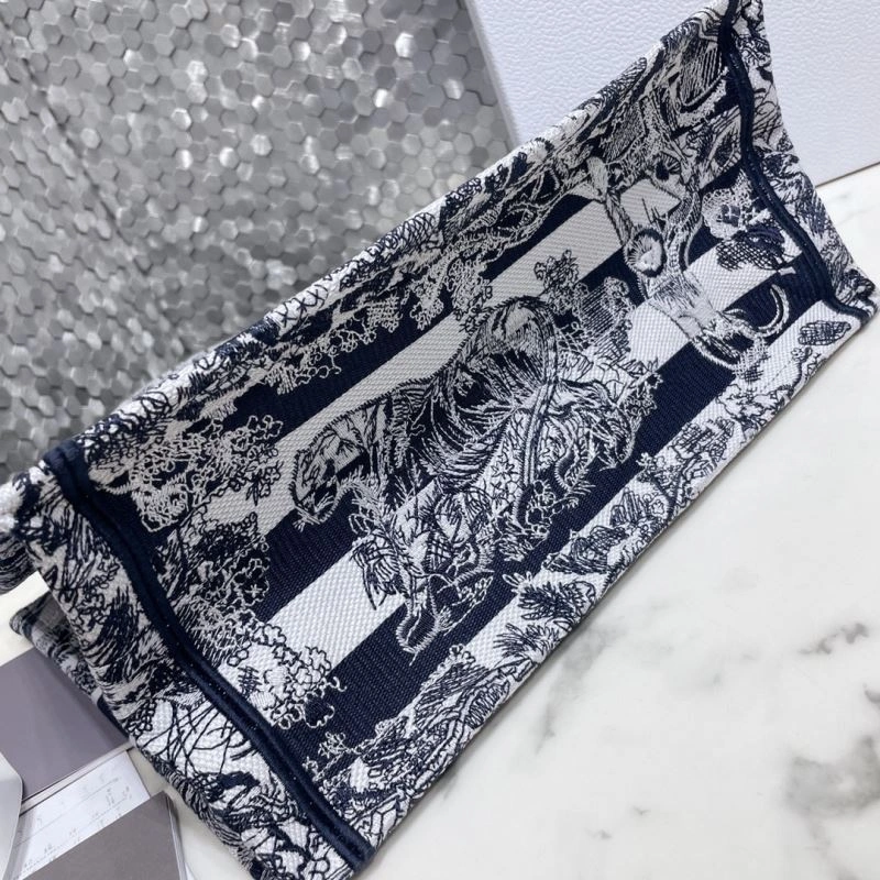 Cut-rate Christian Dior Shopping Bags