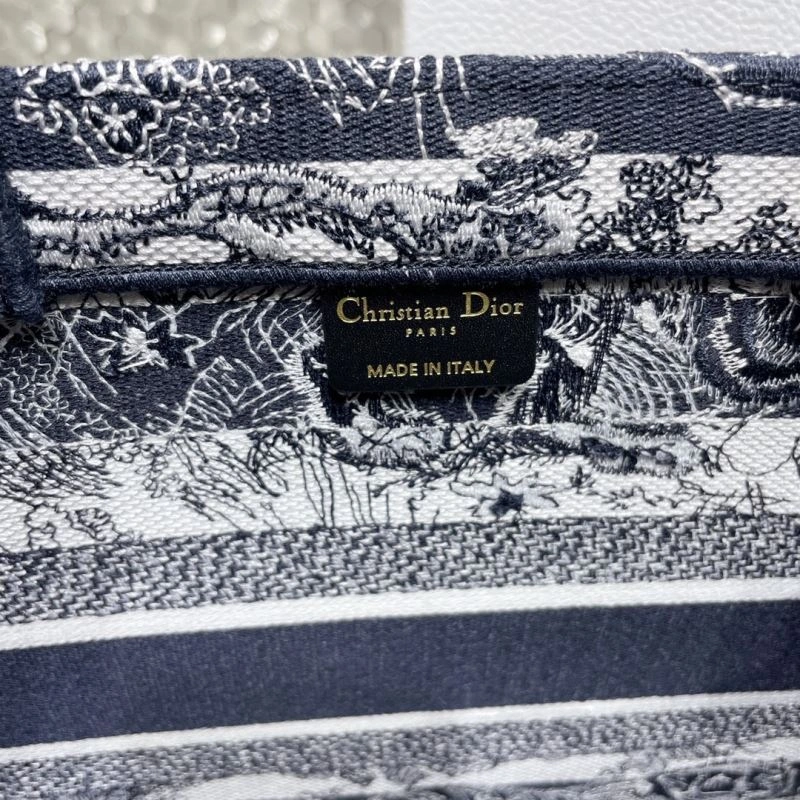 Cut-rate Christian Dior Shopping Bags