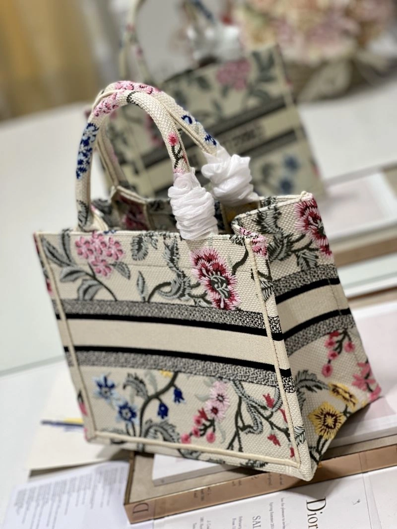 Discounted Christian Dior Shopping Bags