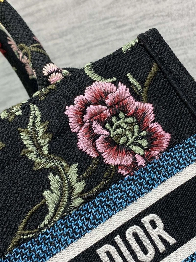 Cut-rate Christian Dior Shopping Bags