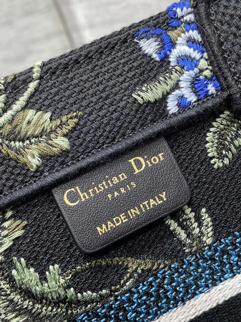 Cut-rate Christian Dior Shopping Bags